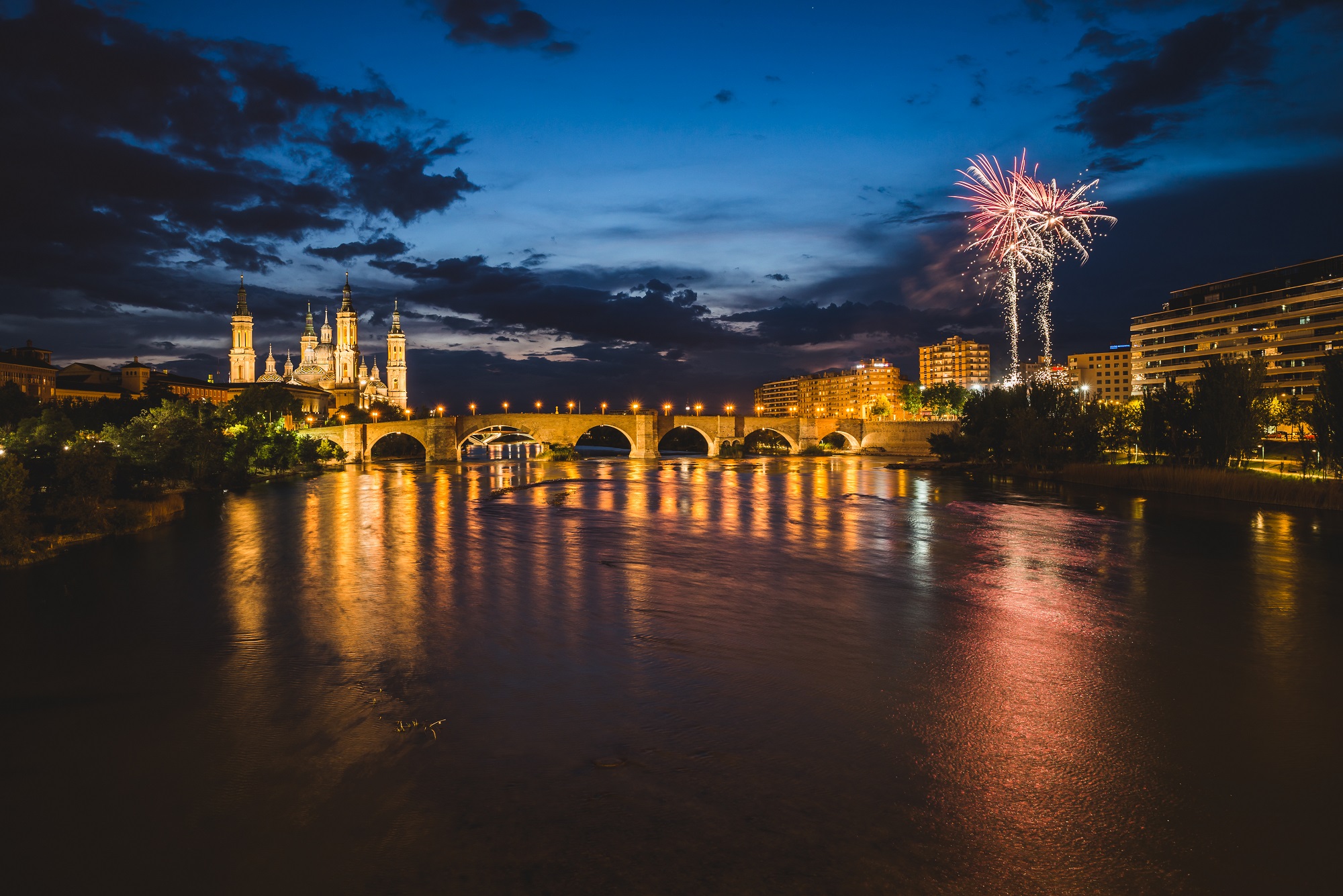 Nochevieja Zaragoza 2025: Pack Hotel + Cena Fin de Año