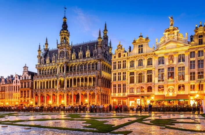 Qué visitar en Bruselas - Monumentos, ambiente europeo y gofres baratos