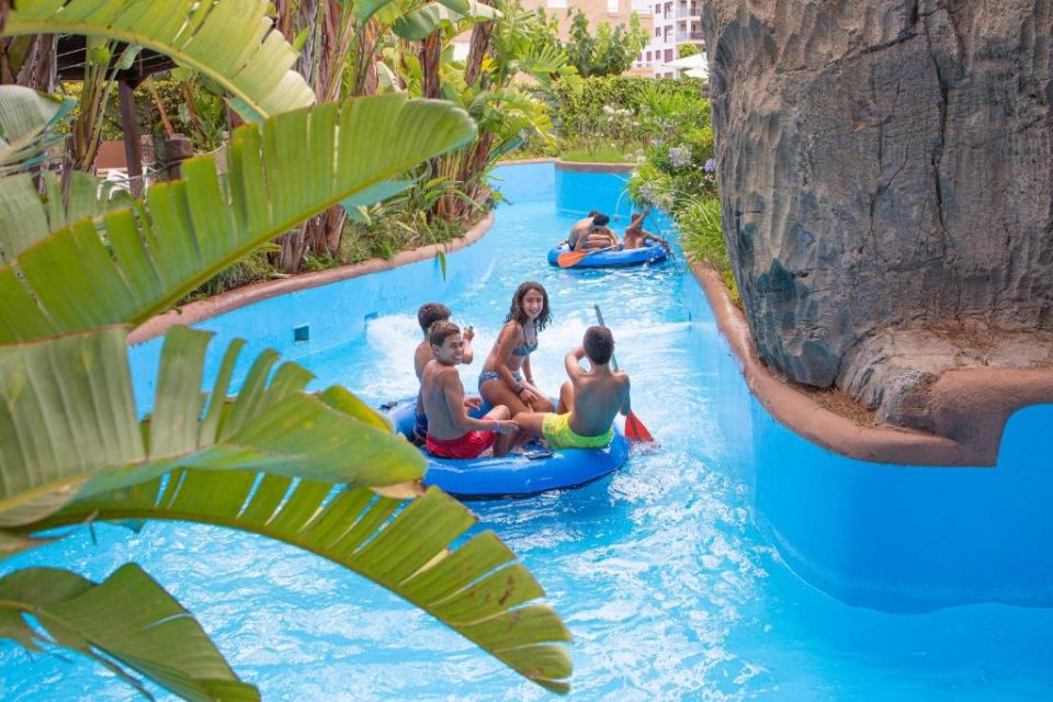 Hoteles en Magic World - Antigua Marina D'Or Oropesa ¡aquí!